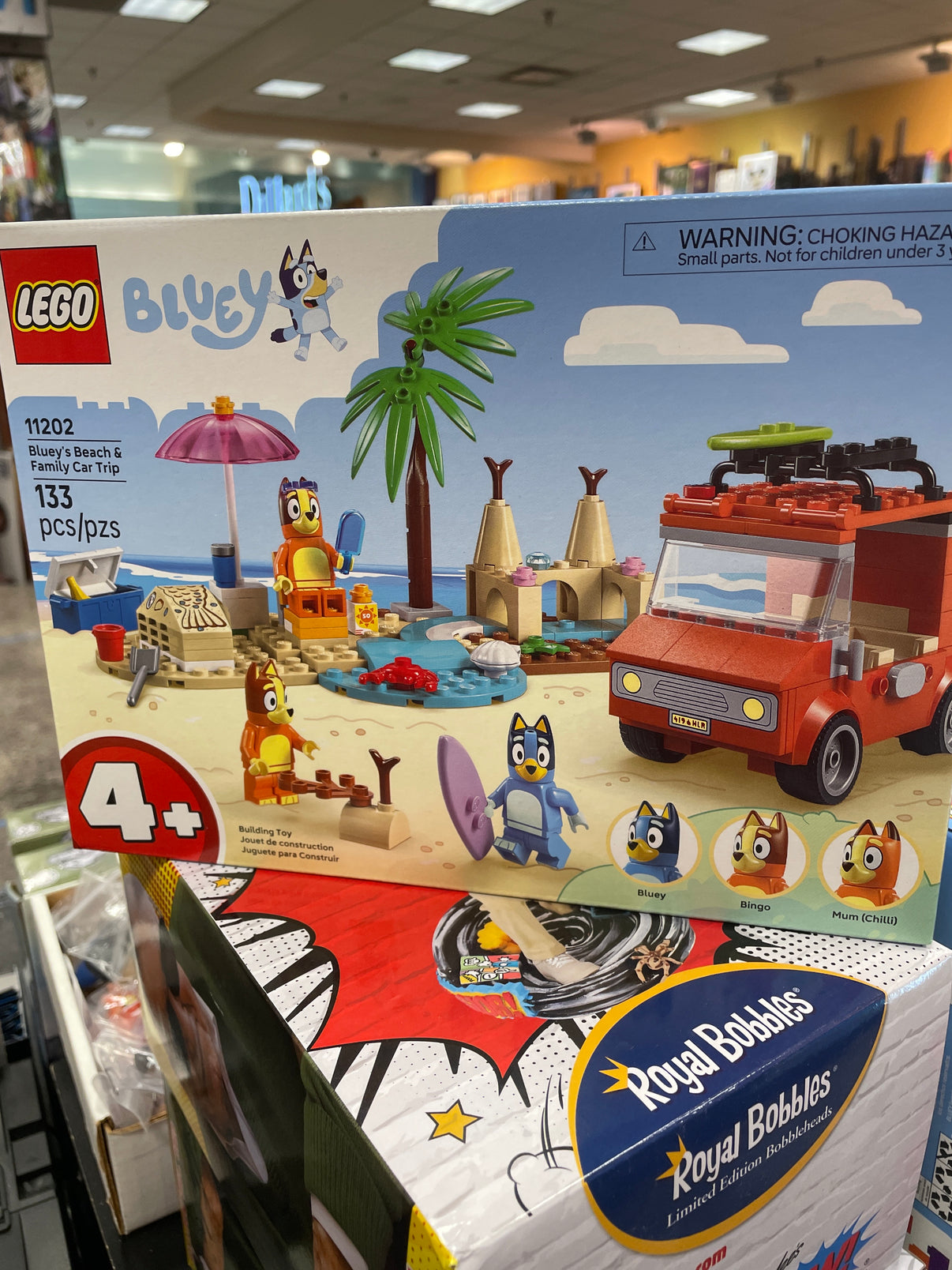 LEGO bluey beach trip family car 11202 – Tall Man Toys & Comics